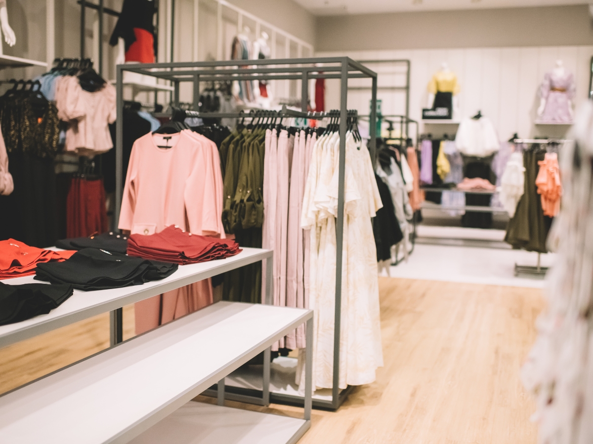 Thi công nội thất shop thời trang hiện đại cùng Biên Long Group